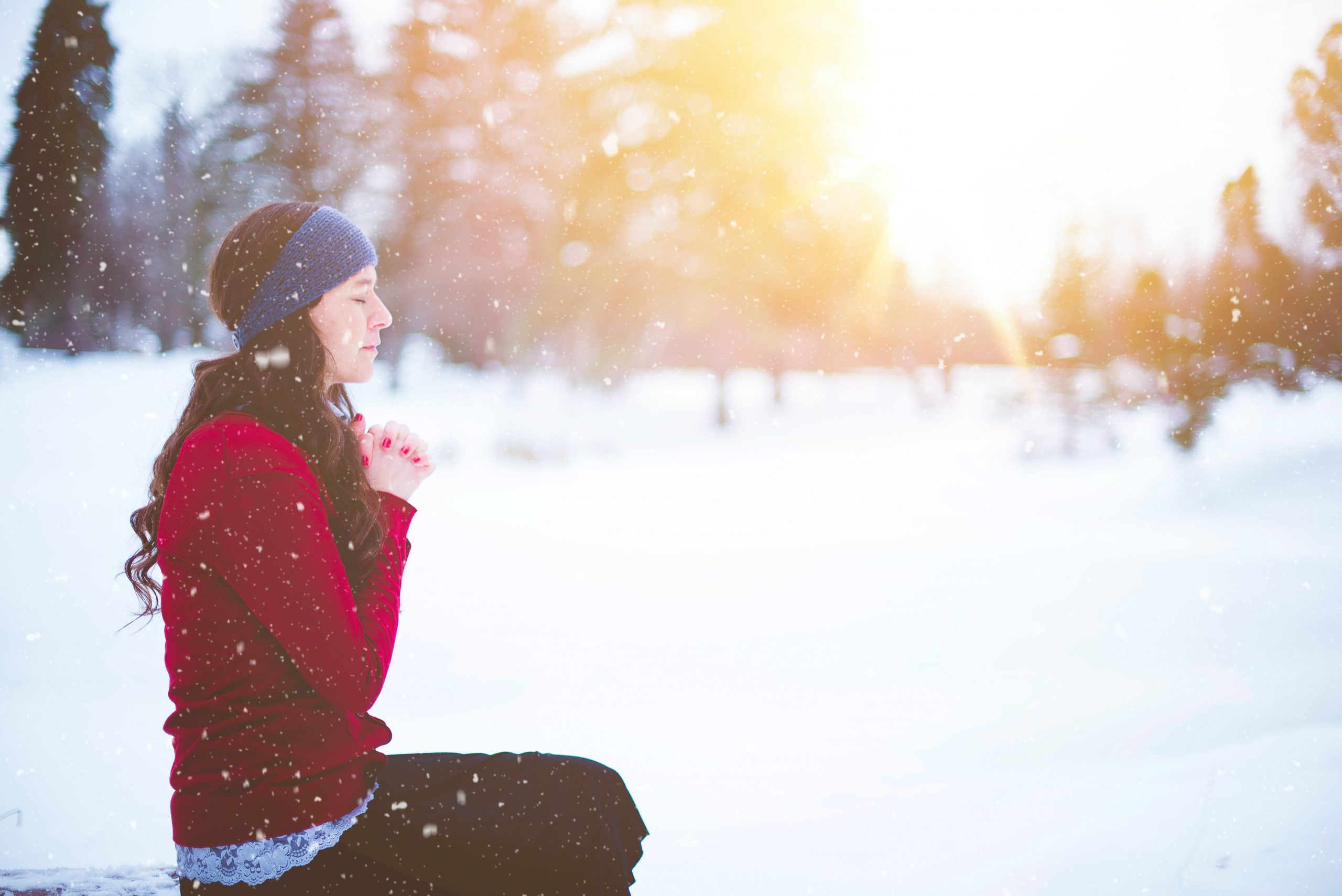 Unwind With This Cozy Yoga Flow for the Winter Solstice