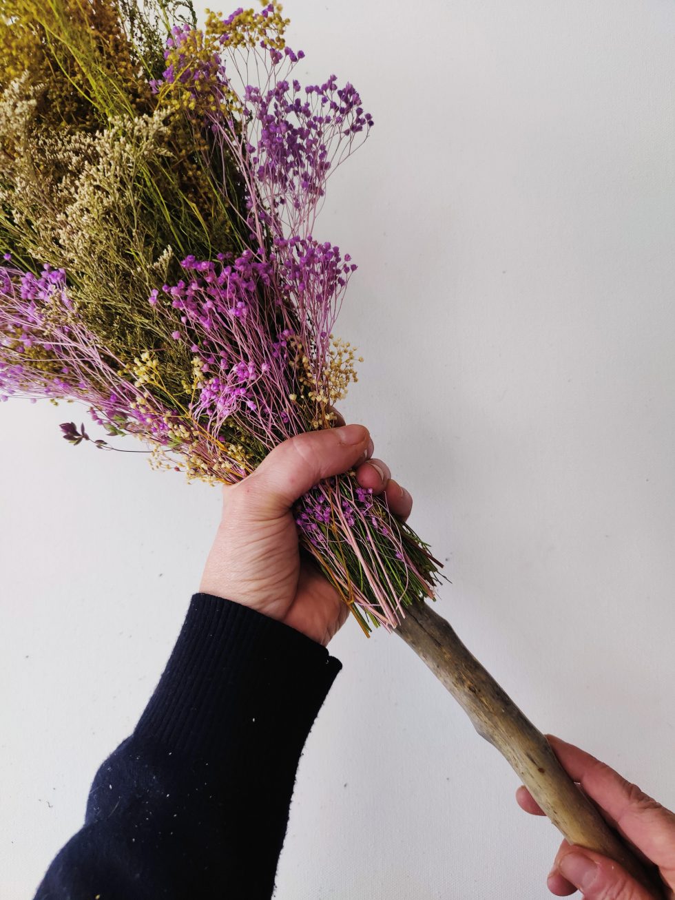 DIY Witches Broom: How to Make a Traditional Besom